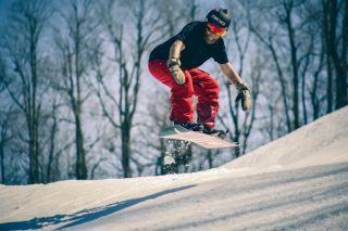 Snowboarding Basics: 5 Best Tips for Newbies!